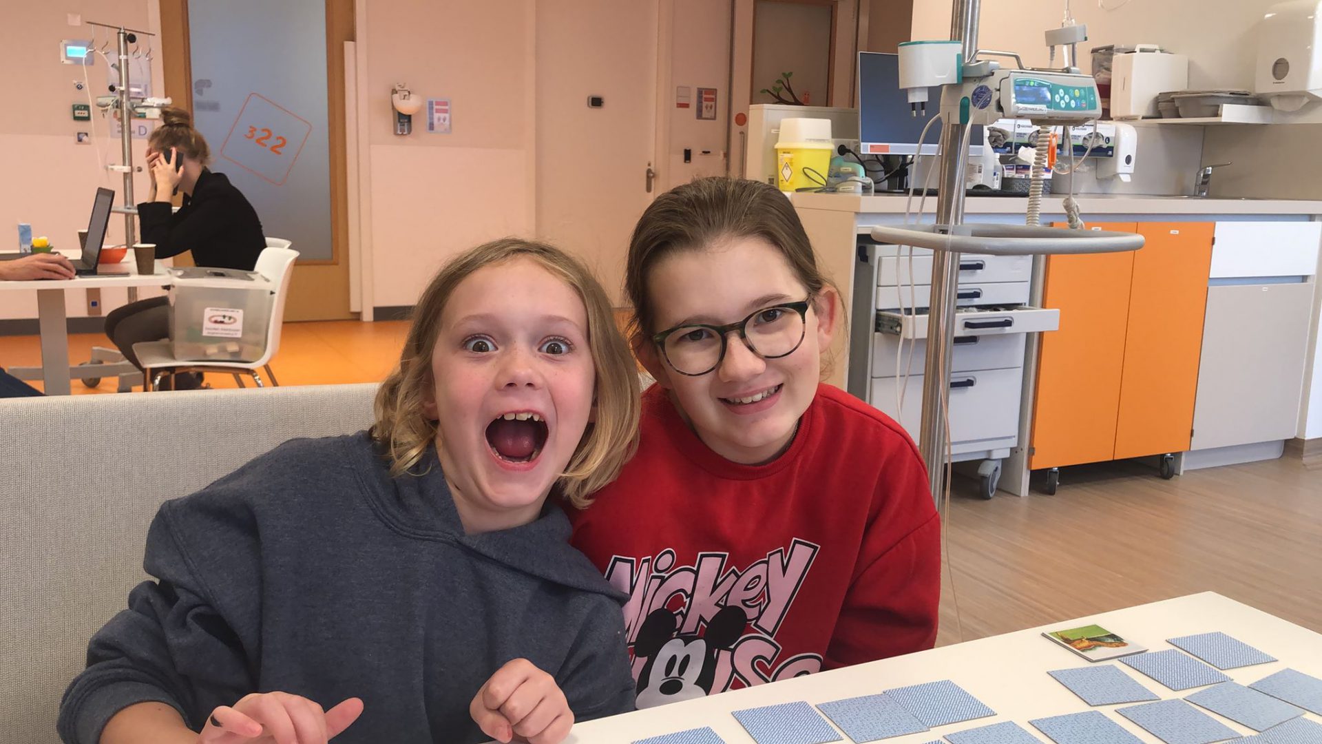Hoe gaat het met Beaudine en met ons? - Familie over de kook