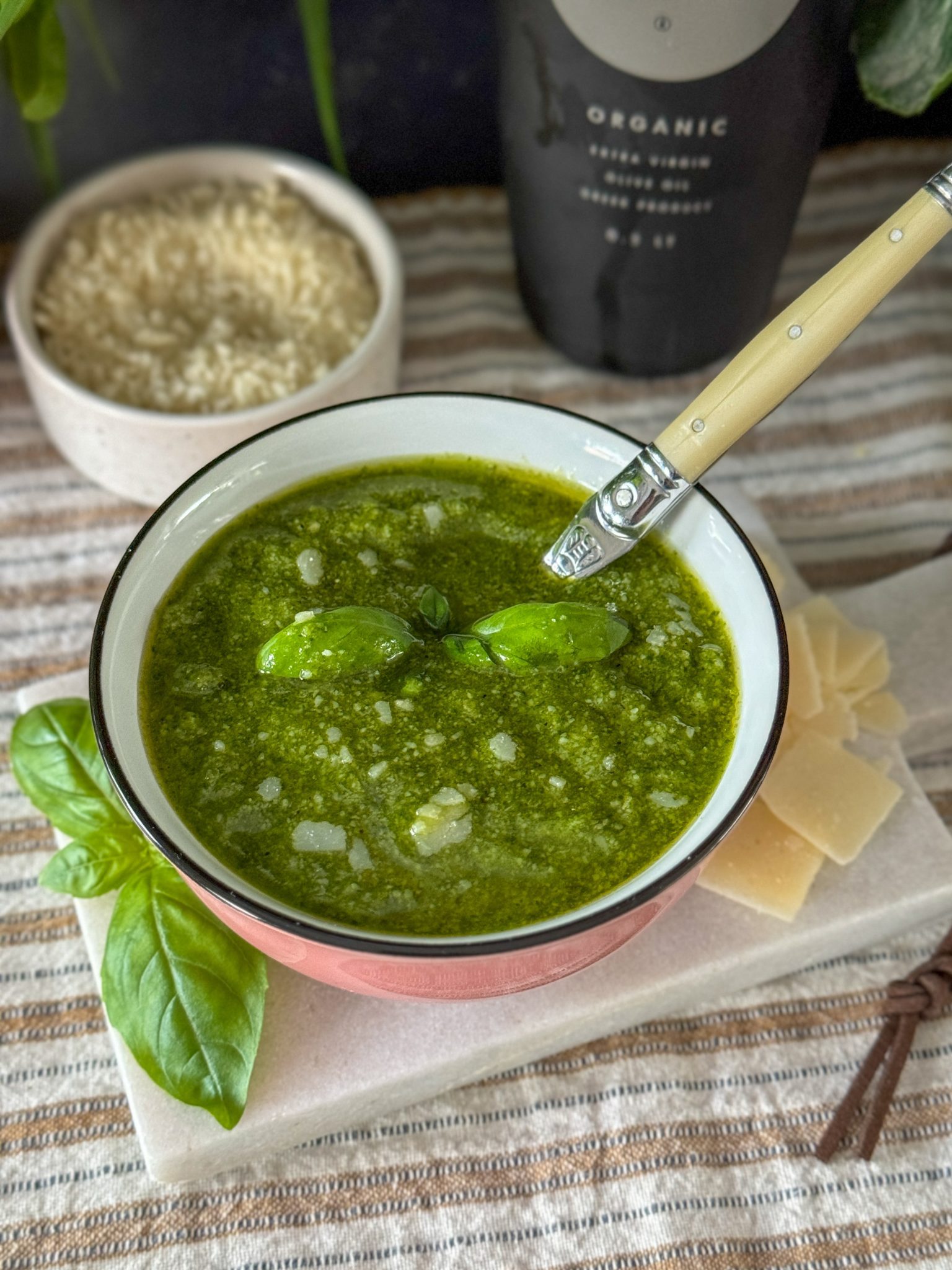 pesto zonder pijnboompitten - Familie over de kook