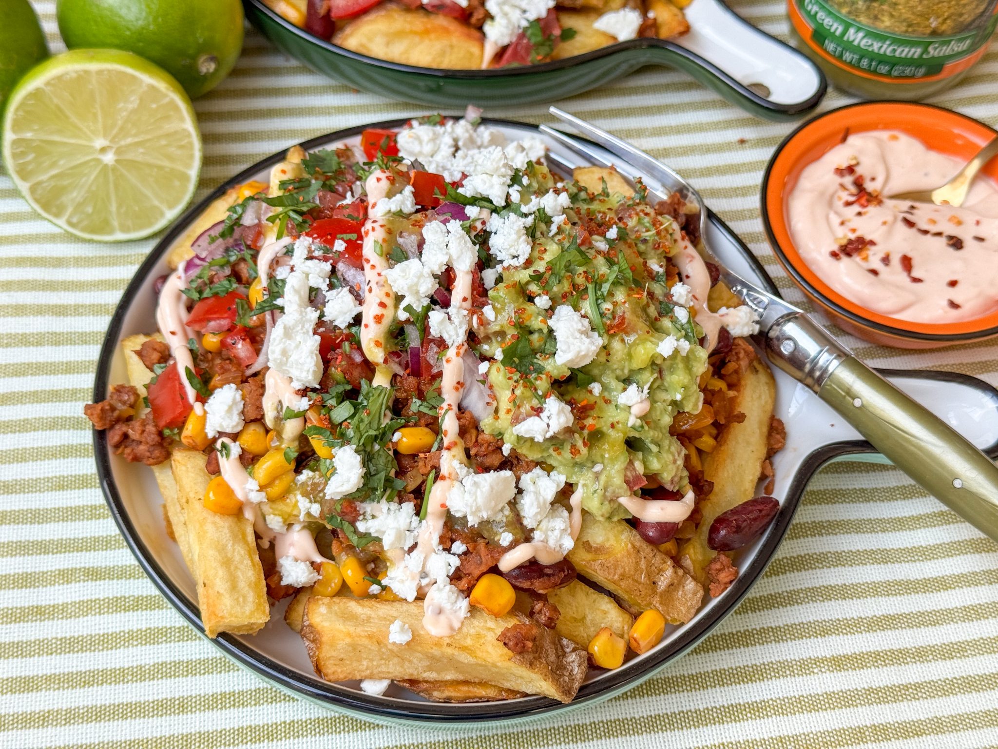 Mexicaanse loaded fries - makkelijk recept met frisse toppings