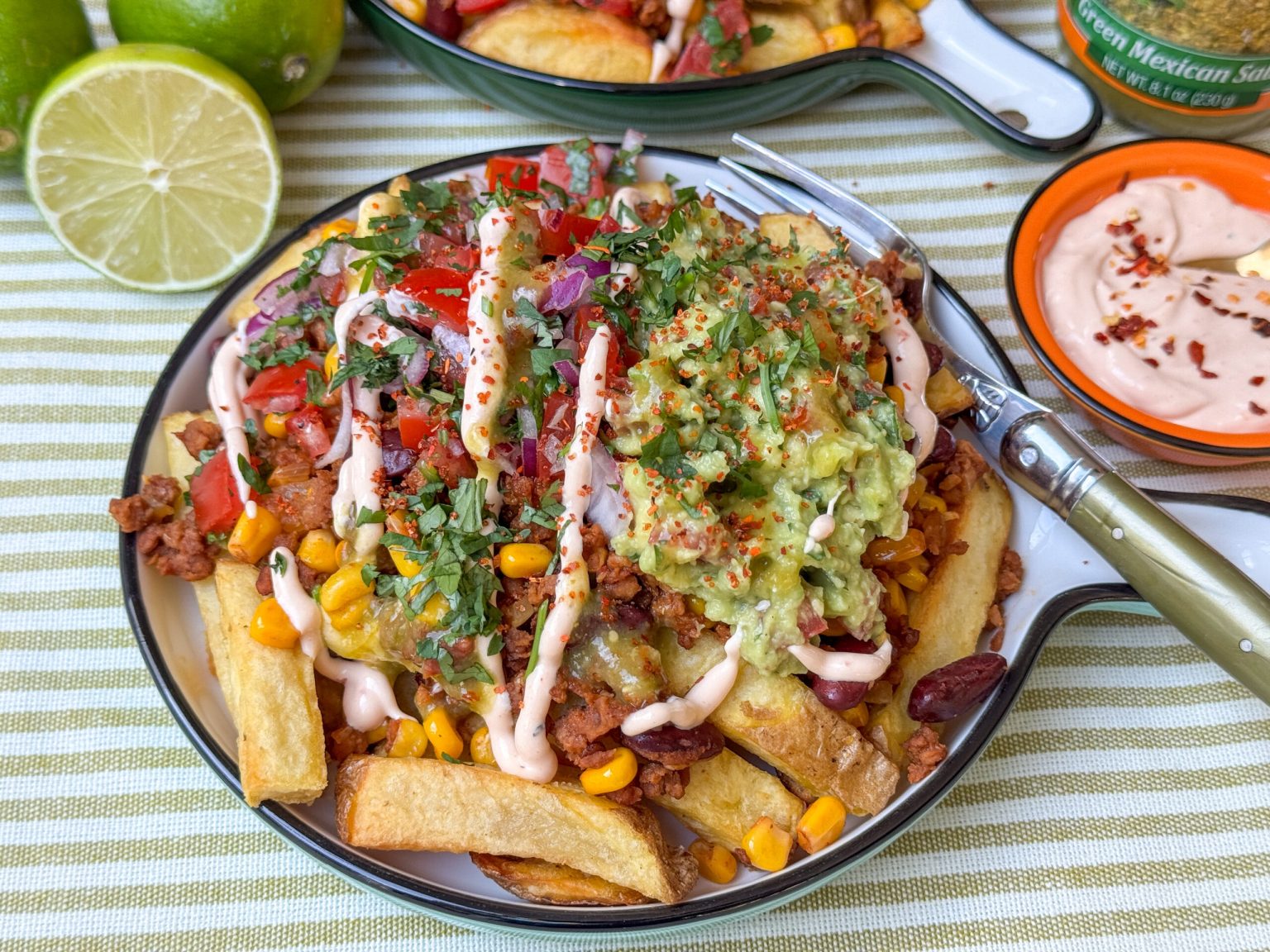 Mexicaanse loaded fries - makkelijk recept met frisse toppings
