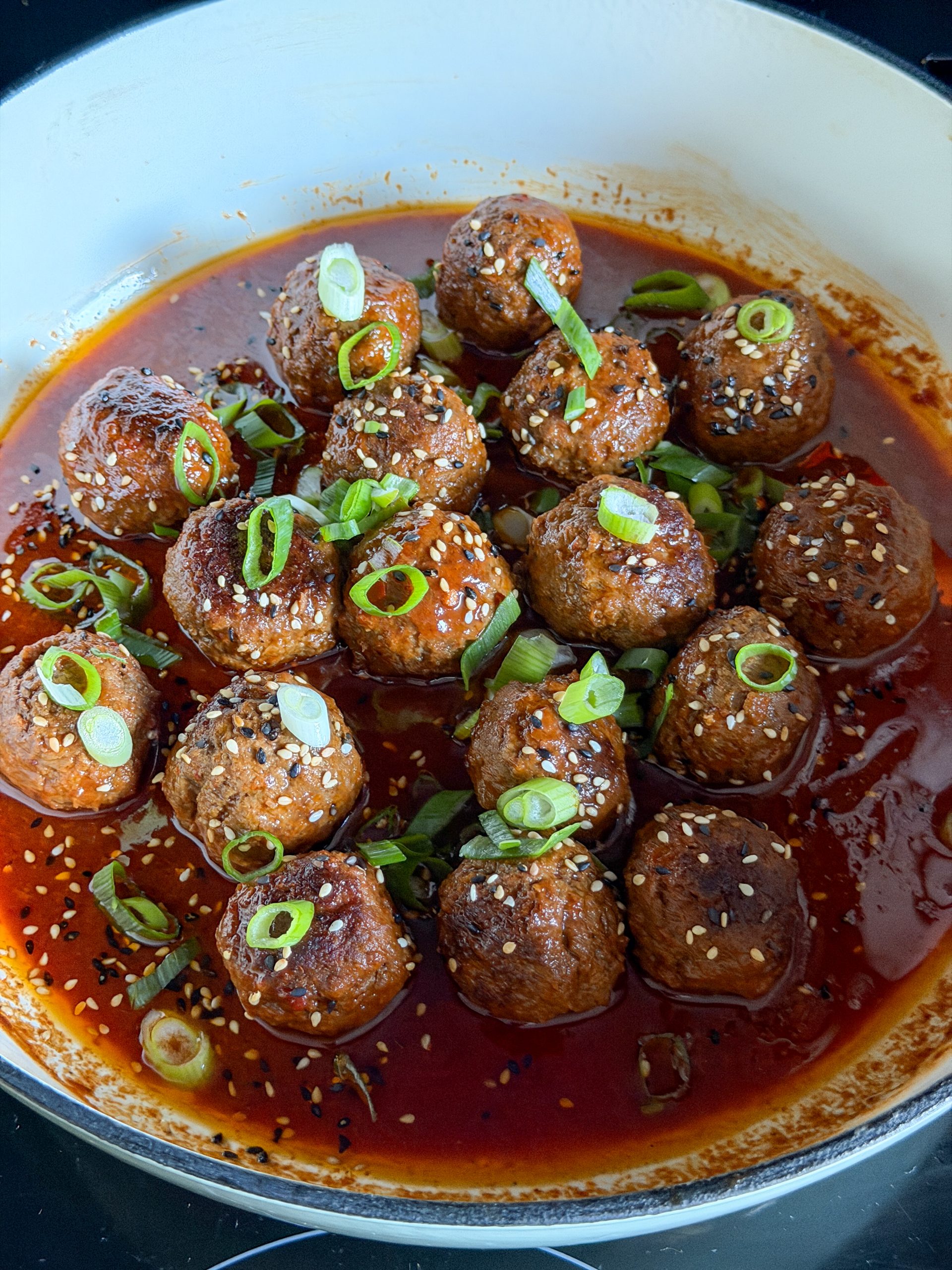 Gehaktballetjes in zoetzure saus - makkelijk recept en vol smaak
